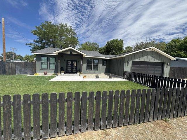 1805 20th St, Heyburn, ID 83336