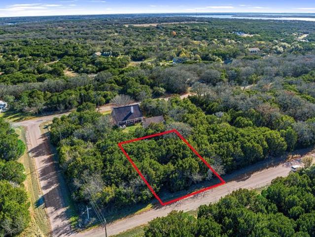 18066 Forrest Dr, Whitney, TX 76692