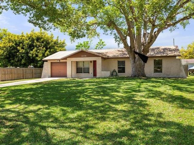 1806 Massachusetts Ave, Saint Cloud, FL 34769