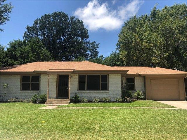 1806 Austin Dr, Kaufman, TX 75142
