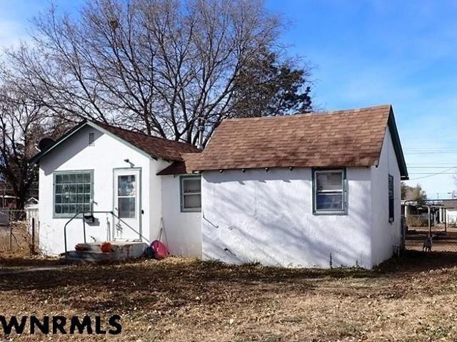 1806 Avenue H, Scottsbluff, NE 69361
