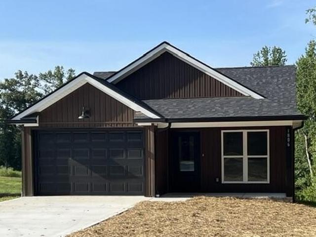 1806 Burgess School Rd, Cookeville, TN 38506