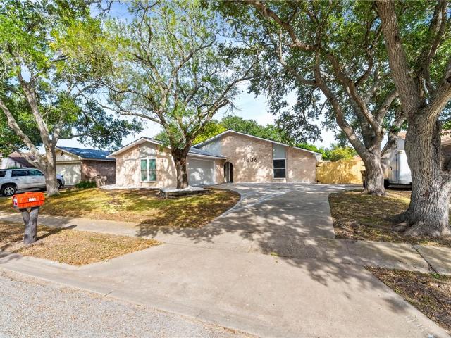 1806 Brazos Drive