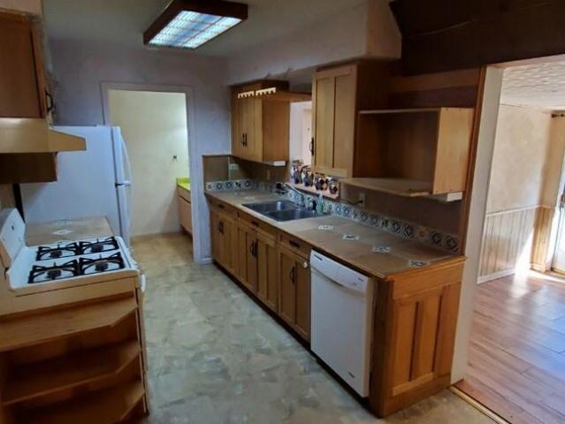1806 Cherry Orchard Dr