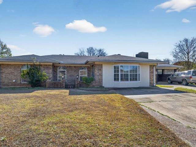 1806 Comet Cir, Bossier City, LA 71112