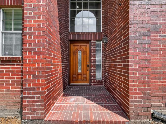 1806 Coretta Court