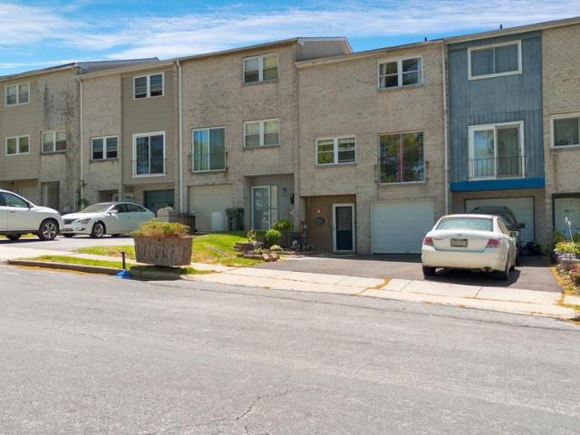 1806 Crest Drive