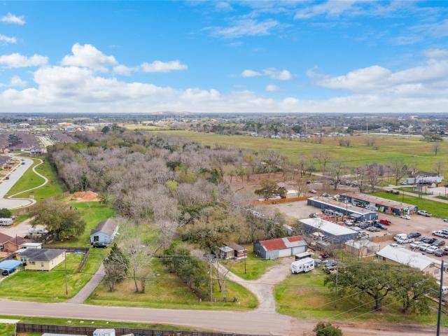 1806 FM 528 / Munson Road