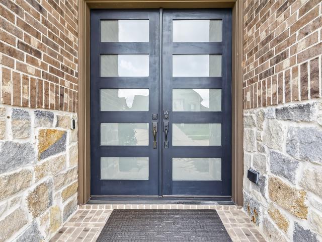 1806 Hackberry Heights Drive