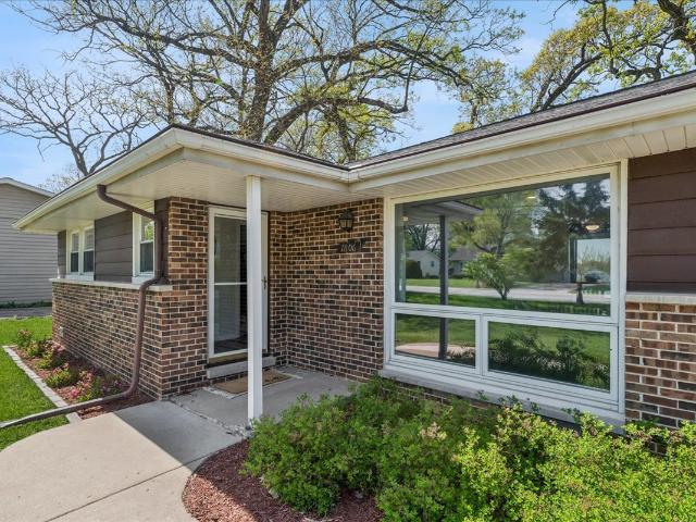 1806 Hazelwood Drive