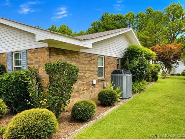 1806 Highland Drive