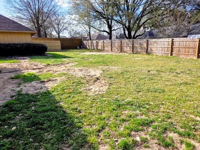 1806 Hogan Lane