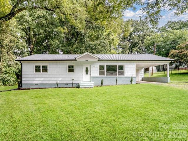 1806 Kingsley Dr, Albemarle, NC 28001