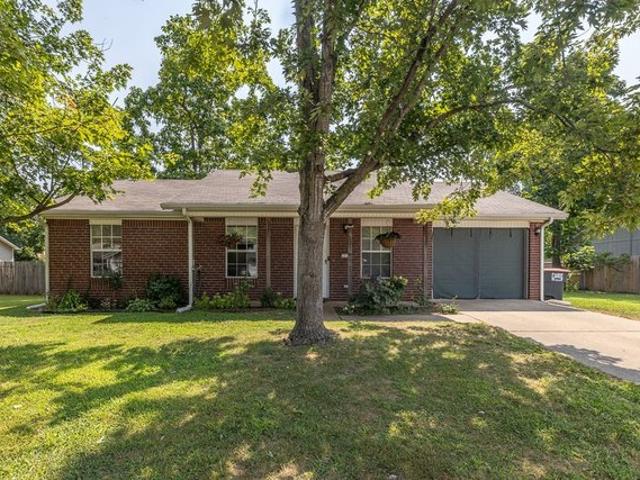 1806 Rosewood Ln, Elkins, AR 72727