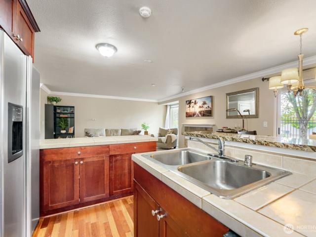1806 S 286th Lane # O102