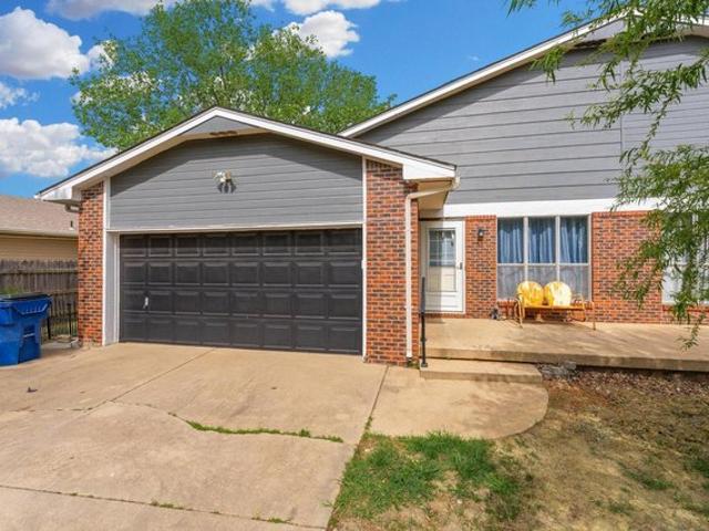 1806 S Longford Ct, Wichita, KS 67207