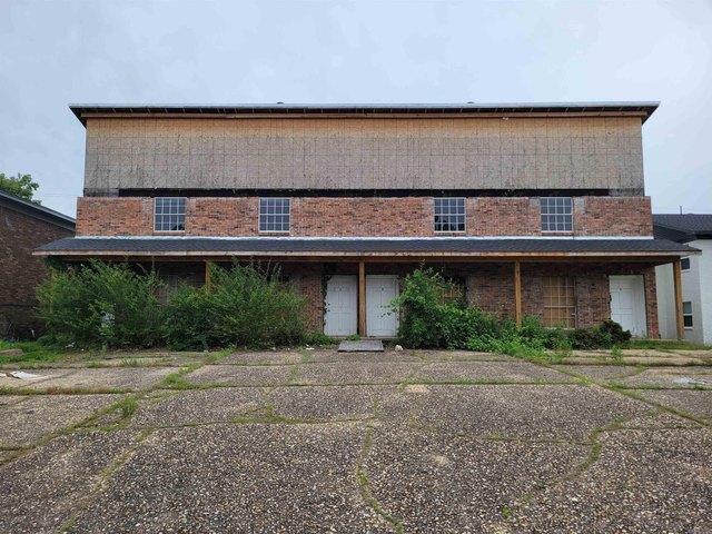 1806 Sanford Dr, Little Rock, AR 72227