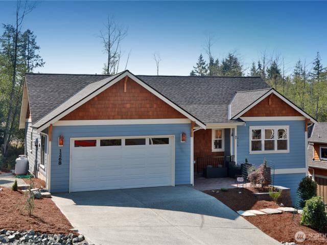 1806 Twin Oaks Lane