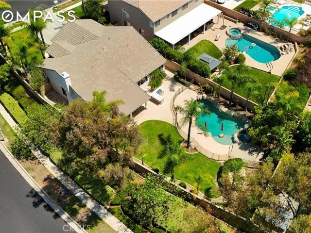 1806 Willow Bluff Dr, Corona, CA