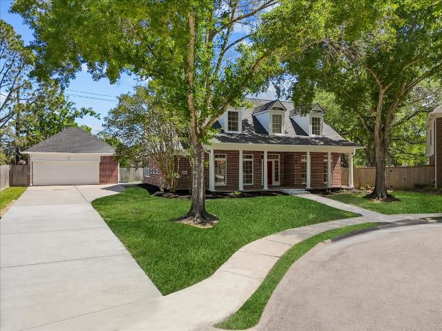 1806 Winter Knoll Way