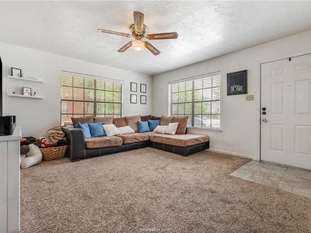 1806 Woodsman Drive A