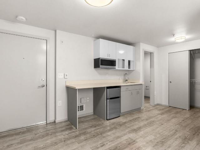 1806 1812 12th Ave Apartments Studio Apartment for Rent at 1812 12th Ave, Seattle, WA 98122 Broadway