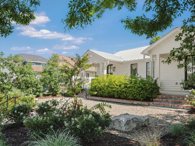 1806 5th Avenue N