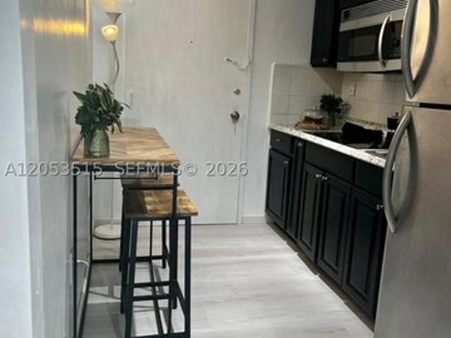 18071 Biscayne Blvd Apt 1402, Aventura, FL 33160