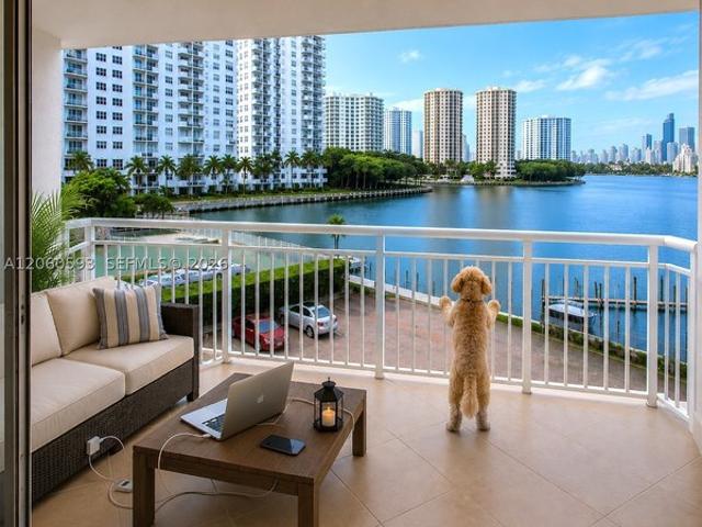 18071 Biscayne Blvd Apt 302, Aventura, FL 33160