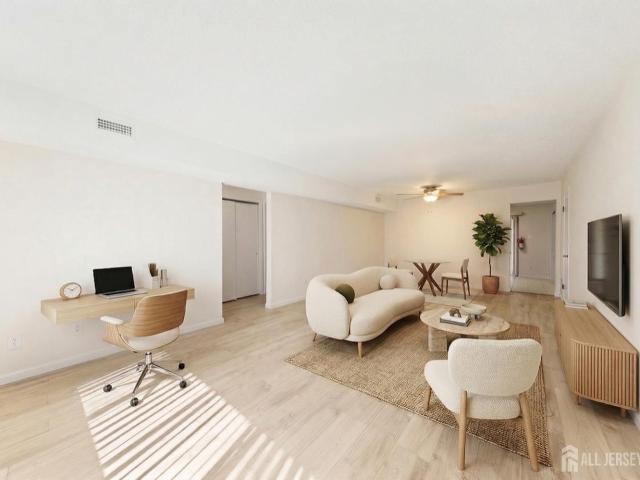 1807 Muriel Court