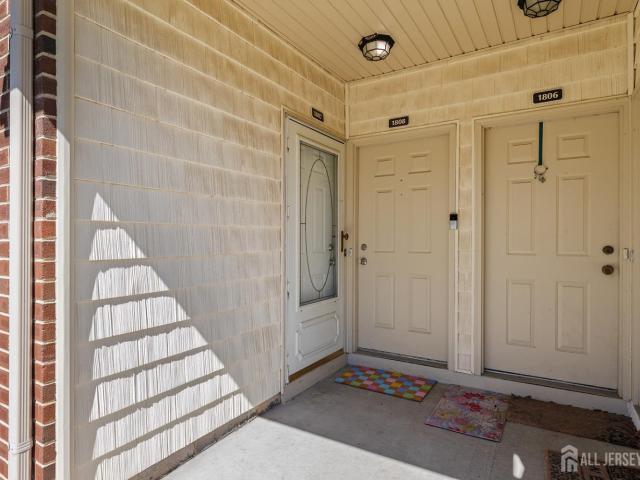 1807 Muriel Court