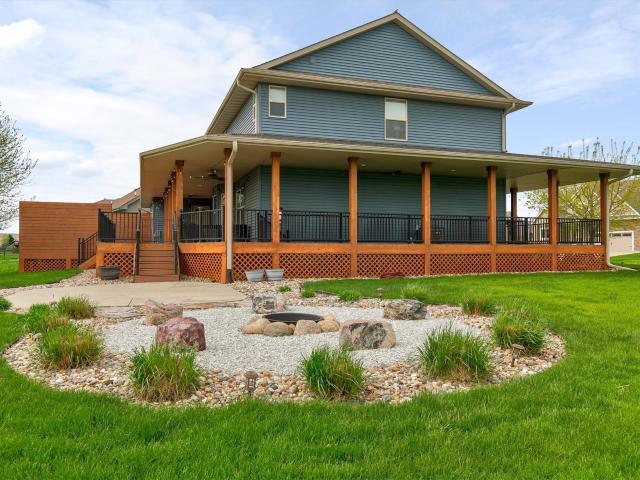 1807 NW Norton Court