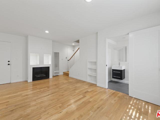1807 Oak St, Santa Monica, CA 90405 | MLS #26718