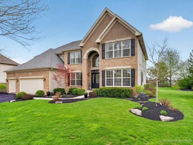 1807 Andover Ln, Crystal Lake, IL 60014