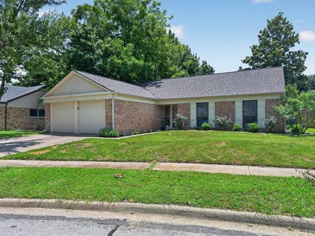 1807 Buckeye Dr, Flower Mound, TX 75028