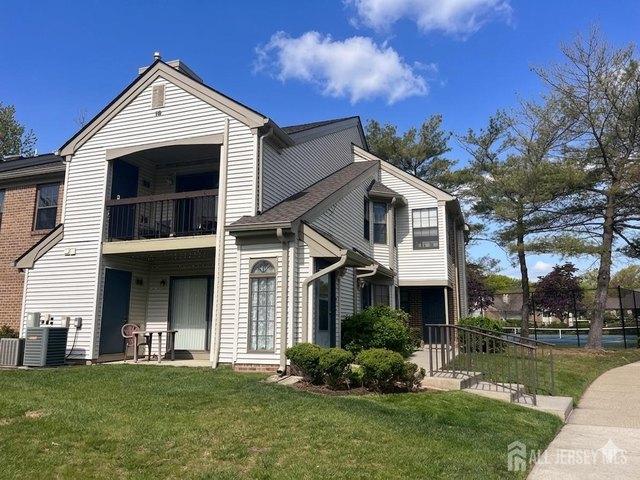 1807 Bayhead Dr, Sayreville, NJ 08859