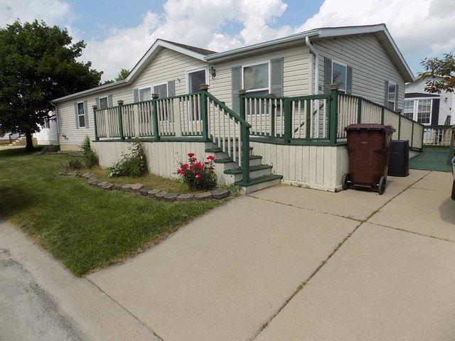 1807 Birch St, Newport, MI 48166
