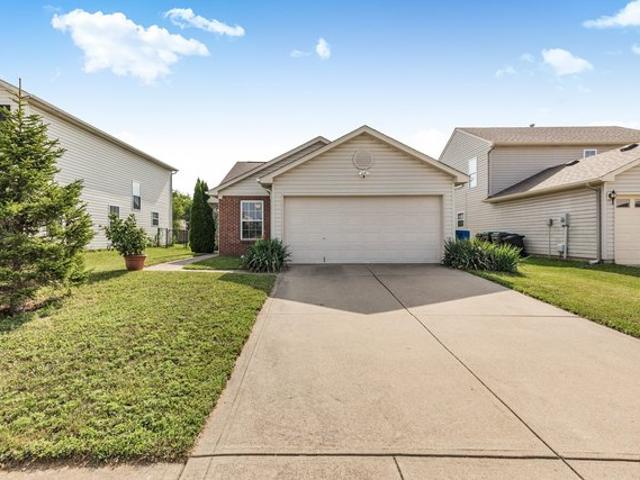 1807 Blue Lake Dr, Greenwood, IN 46143