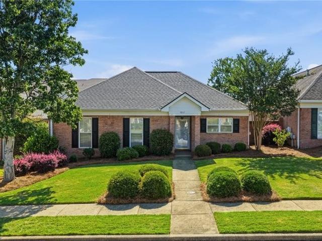 1807 Century Ln, Opelika, AL 36801