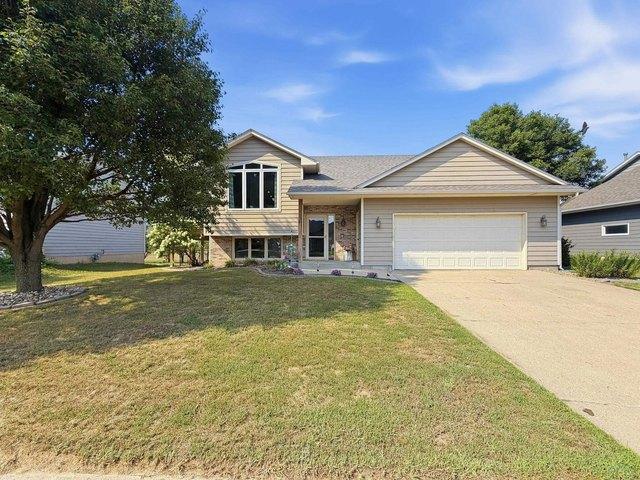 1807 Country Club Dr, Elk Point, SD 57025