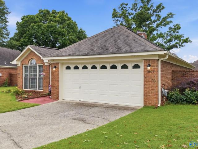 1807 Edgemere Court