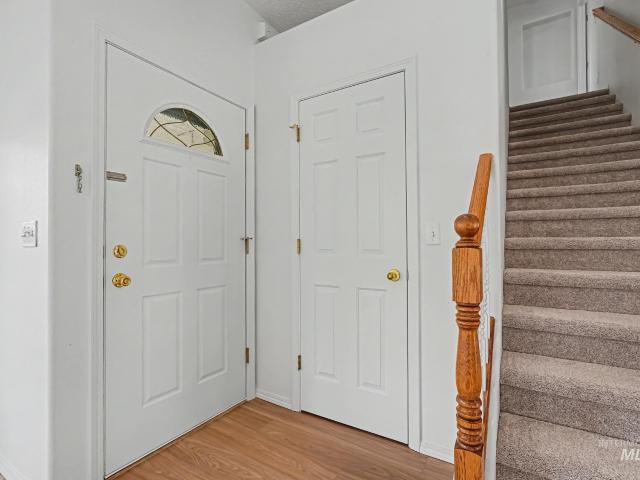 1807 Fairoaks Dr