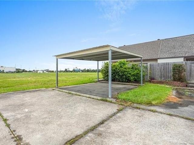 1807 Fox Run Drive, Lake Charles, LA 70605