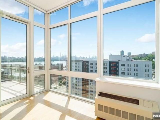 1807 Hudson Park, Edgewater, NJ 07020