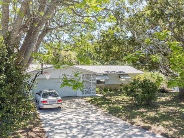1807 Lady Mary Dr, Clearwater, FL 33756