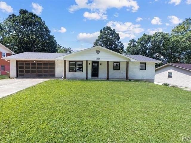 1807 Ricardo Dr, Cape Girardeau, MO 63701