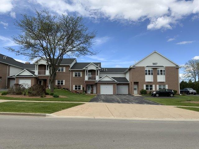 1807 Ridgeway Dr Unit 38, De Pere, WI 54115