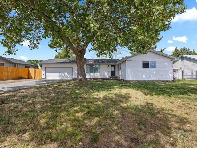 1807 Stevens Dr, Richland, WA 99354