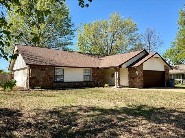 1807 SW 4th St, Wagoner, OK 74467