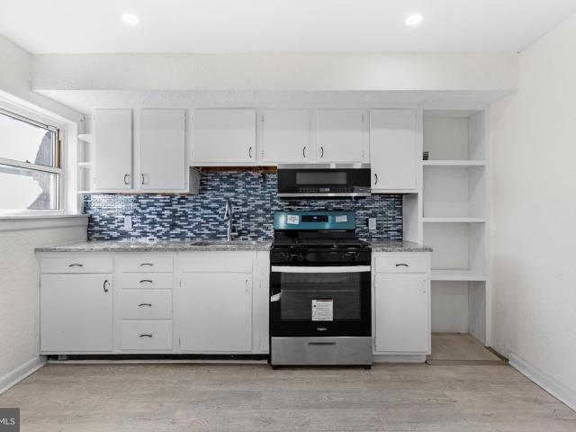 1807 S 9th St, Unit 2, Philadelphia, PA 19148 | MLS #PAPH2589 | Compass